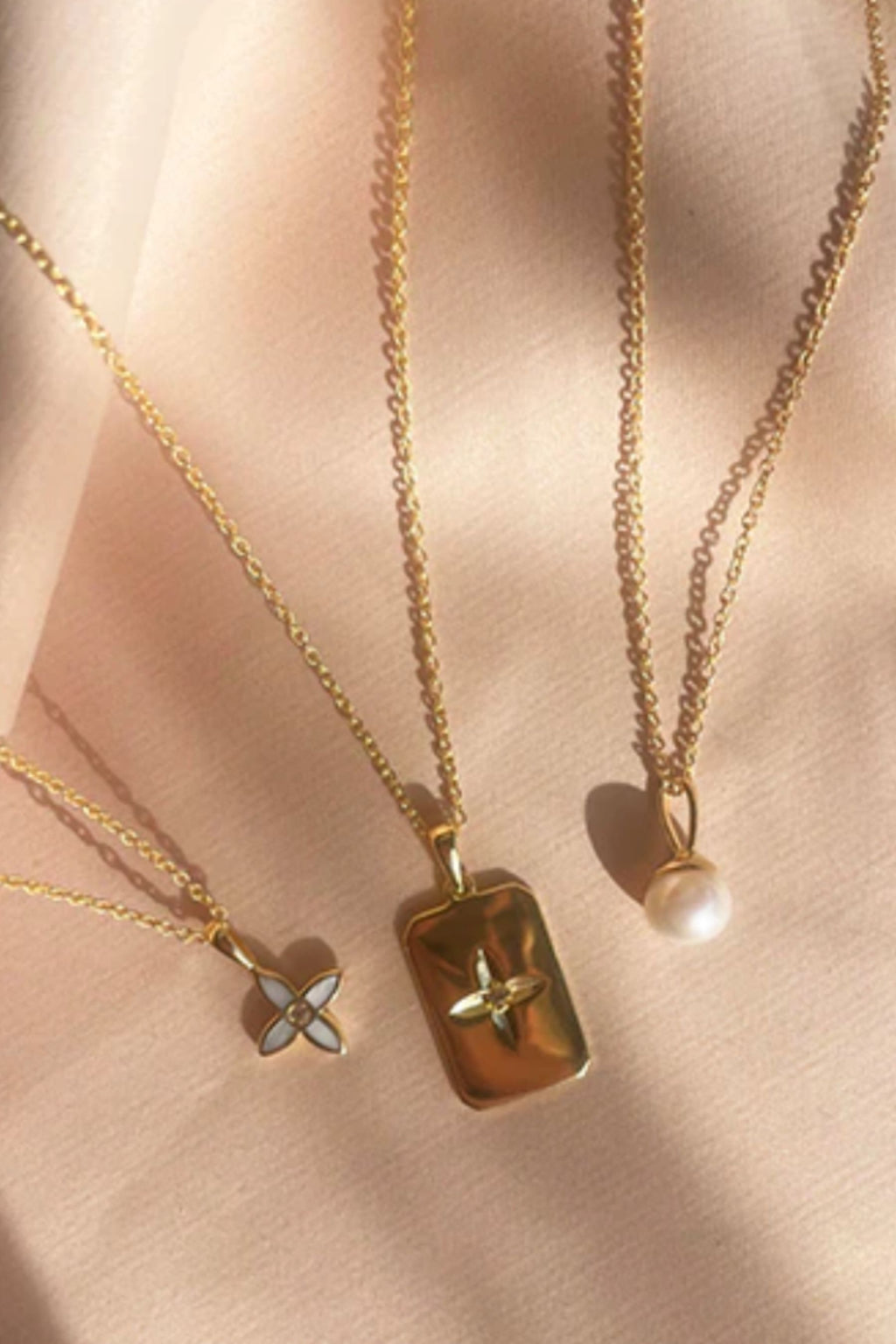 Hand Fan | Love Is In The Air | Fisura – Rose St Trading Co